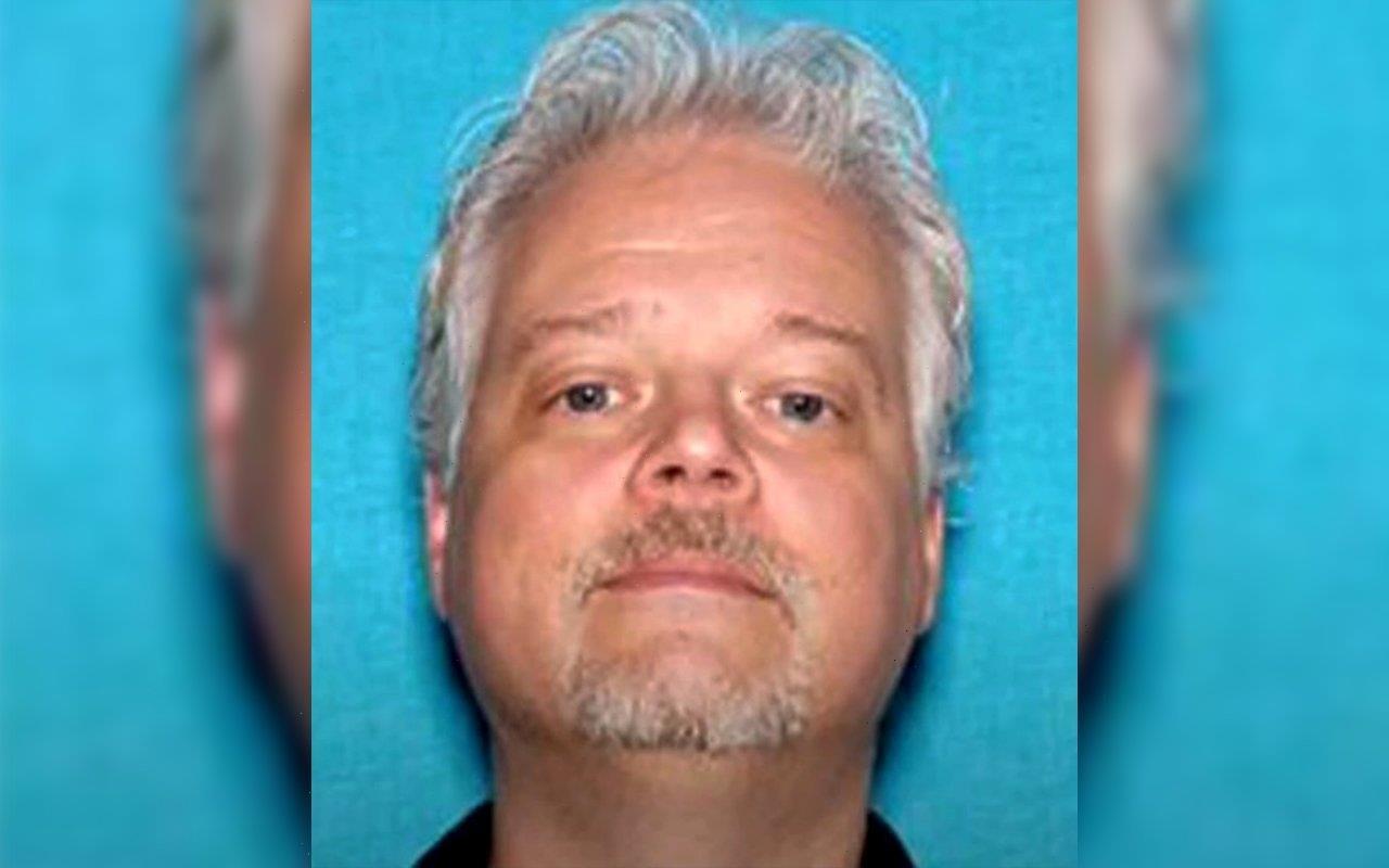 We Have a Theory: Ms. Kelly From "Stranger Things" Is Connected to ...